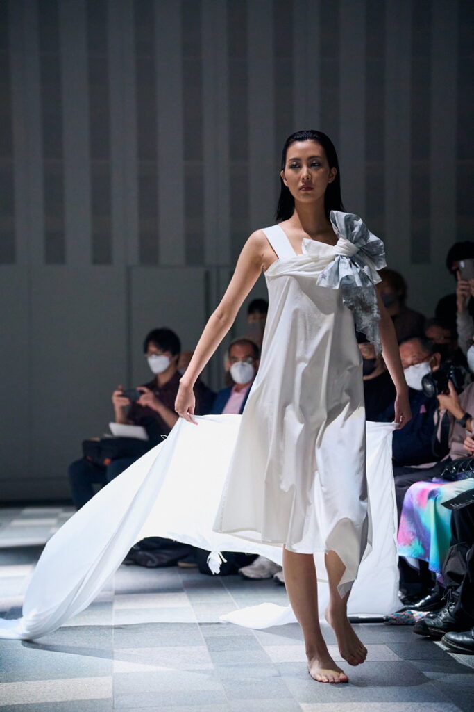 シズミ（沈み|shizumi）2023年春夏コレクション〇Rakuten Fashion Week TOKYO 2023 SS | zoom up collection