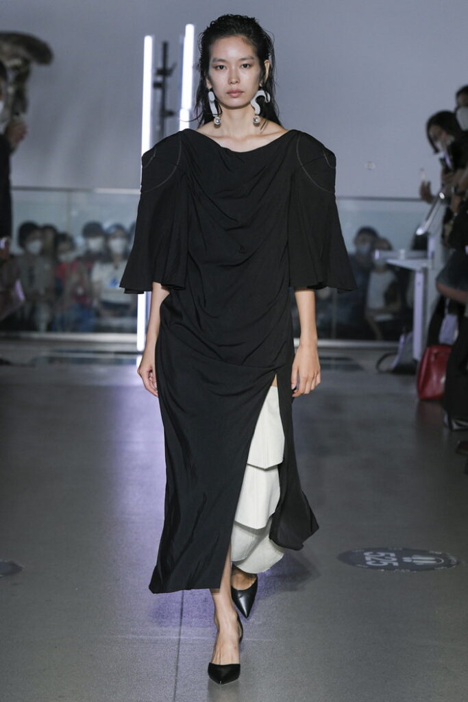 ヨウヘイ オオノ（YOHEI OHNO）2023年春夏コレクション〇Rakuten Fashion Week TOKYO 2023 SS ...